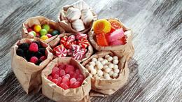 Những thực phẩm hại da bạn nên tránh tiêu thụ