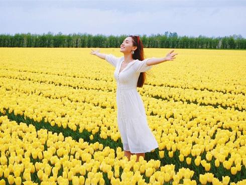 Ca sĩ Linh Phi say lòng với chuyến du lịch châu Âu