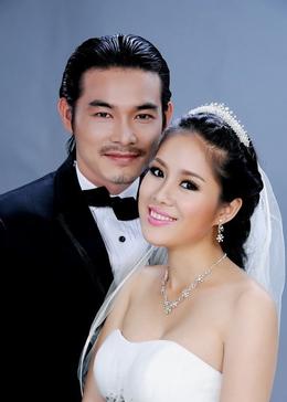 Quách Ngọc Ngoan phũ phàng vợ cũ, bảo vệ đến cùng tình già