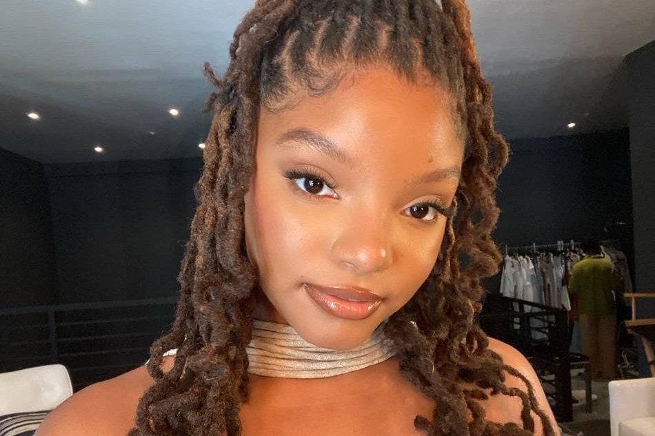 Nhan sắc đời thường của Nàng tiên cá Halle Bailey