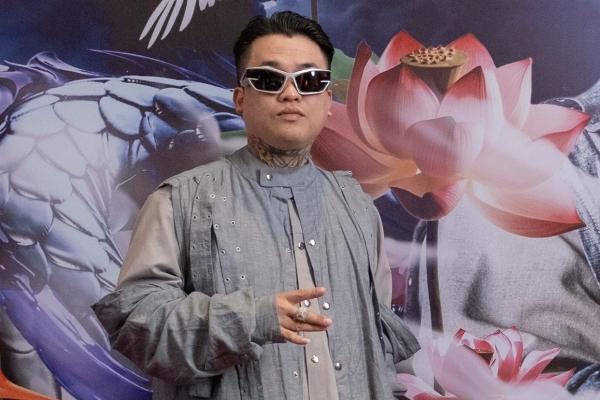 Rapper xăm kín người, hay rap về miền Tây là ai